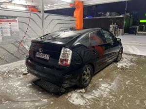 Melns Toyota Prius 2007 Viļņa, ar dzinēja tilpumu 1.50 L un nobraukumu 573 tūkst. km par 1800 €, foto 3 vietnē AUTOMOTO.COM.LV