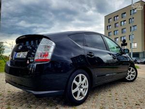 Black Toyota Prius 2007 in Vilnius, with an engine capacity of 1.50 L and mileage of 262 thousand km for 3299 €, photo 8 on AUTOMOTO.COM.LV