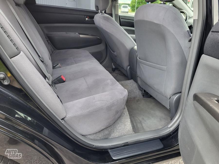 Black Toyota Prius 2007 in Vilnius, with an engine capacity of 1.50 L and mileage of 262 thousand km for 3299 €, photo 20 on AUTOMOTO.COM.LV