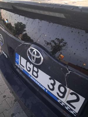 Melns Toyota Prius 2007 Kauņa, ar dzinēja tilpumu 1.50 L un nobraukumu 329 tūkst. km par 3000 €, foto 6 vietnē AUTOMOTO.COM.LV