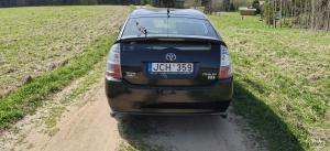 Black Toyota Prius 2008 in Vilnius, with an engine capacity of 1.50 L and mileage of 290 thousand km for 4200 €, photo 7 on AUTOMOTO.COM.LV
