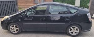 Melns Toyota Prius 2008 Viļņa, ar dzinēja tilpumu 1.50 L un nobraukumu 248 tūkst. km par 4900 €, foto  vietnē AUTOMOTO.COM.LV