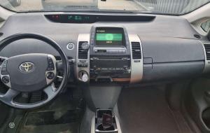 Melns Toyota Prius 2008 Viļņa, ar dzinēja tilpumu 1.50 L un nobraukumu 248 tūkst. km par 4900 €, foto 6 vietnē AUTOMOTO.COM.LV