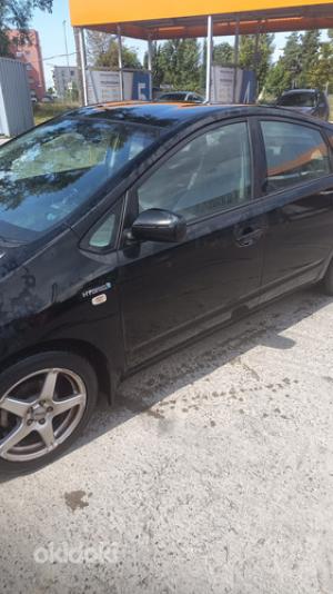 Melns Toyota Prius 2008 Tallina, ar dzinēja tilpumu 0.00 L un nobraukumu 380 tūkst. km par 3300 €, foto 3 vietnē AUTOMOTO.COM.LV