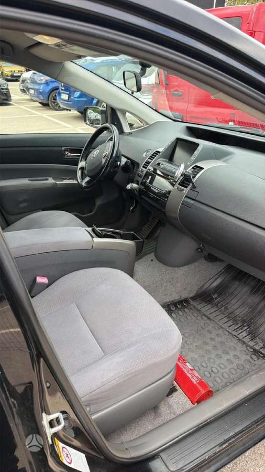Melns Toyota Prius 2008 Kauņa, ar dzinēja tilpumu 1.50 L un nobraukumu 326 tūkst. km par 4749 €, foto 10 vietnē AUTOMOTO.COM.LV