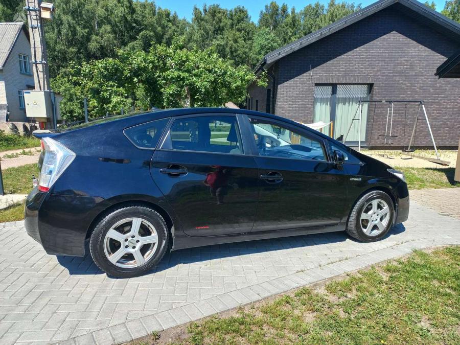 Melns Toyota Prius 2009 Klaipėda, ar dzinēja tilpumu 1.80 L un nobraukumu 371 tūkst. km par 5900 €, foto 1 vietnē AUTOMOTO.COM.LV