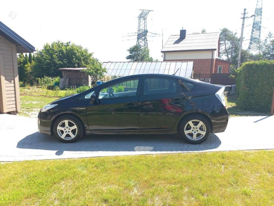 Melns Toyota Prius 2009 Klaipėda, ar dzinēja tilpumu 1.80 L un nobraukumu 371 tūkst. km par 5900 €, foto 3 vietnē AUTOMOTO.COM.LV