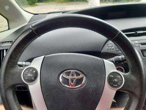 Black Toyota Prius 2009 in Kaunas, with an engine capacity of 1.80 L and mileage of 351 thousand km for 4950 €, photo 24 on AUTOMOTO.COM.LV