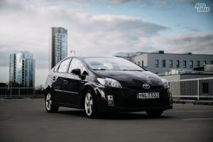 Melns Toyota Prius 2009 Šauļi, ar dzinēja tilpumu 1.80 L un nobraukumu 270 tūkst. km par 5850 €, foto  vietnē AUTOMOTO.COM.LV