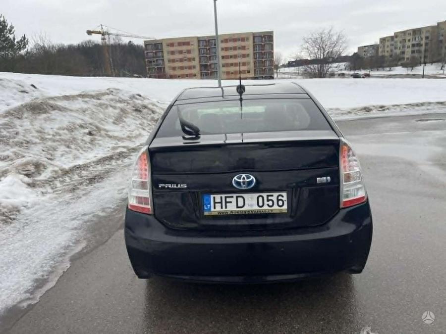 Melns Toyota Prius 2009 Kauņa, ar dzinēja tilpumu 1.80 L un nobraukumu 380 tūkst. km par 4500 €, foto 1 vietnē AUTOMOTO.COM.LV
