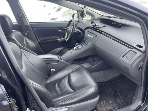 Melns Toyota Prius 2009 Kauņa, ar dzinēja tilpumu 1.80 L un nobraukumu 380 tūkst. km par 4500 €, foto 5 vietnē AUTOMOTO.COM.LV