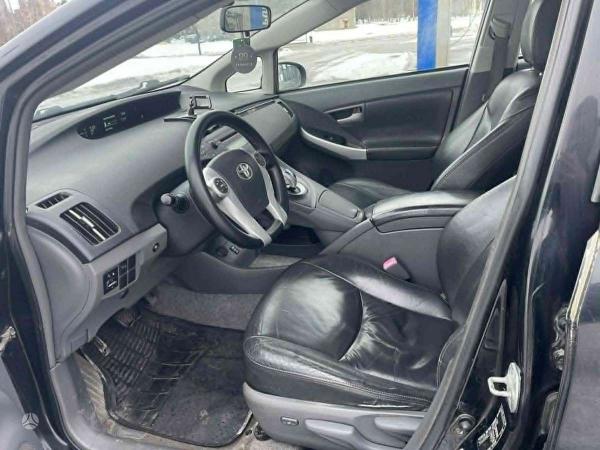 Melns Toyota Prius 2009 Kauņa, ar dzinēja tilpumu 1.80 L un nobraukumu 380 tūkst. km par 4500 €, foto 6 vietnē AUTOMOTO.COM.LV
