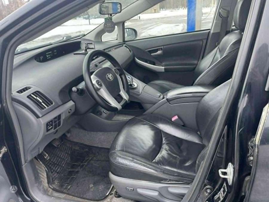 Melns Toyota Prius 2009 Kauņa, ar dzinēja tilpumu 1.80 L un nobraukumu 380 tūkst. km par 4500 €, foto 7 vietnē AUTOMOTO.COM.LV