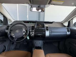 Melns Toyota Prius 2009 Viļņa, ar dzinēja tilpumu 1.50 L un nobraukumu 184 tūkst. km par 4900 €, foto 8 vietnē AUTOMOTO.COM.LV