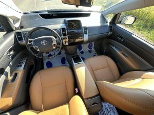 Черный Тойота Приус 2009 в Каунас, объемом двигателя 1.50 л и пробегом 300 тыс. км за 5300 €, фото 3 на AUTOMOTO.COM.LV