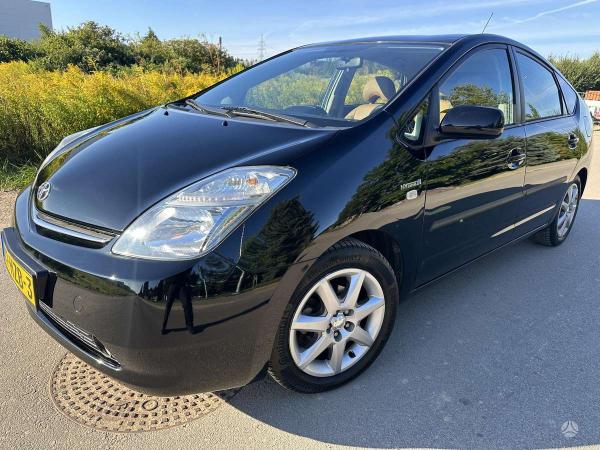 Melns Toyota Prius 2009 Kauņa, ar dzinēja tilpumu 1.50 L un nobraukumu 300 tūkst. km par 5300 €, foto 11 vietnē AUTOMOTO.COM.LV