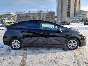 Melns Toyota Prius 2010 Viļņa, ar dzinēja tilpumu 1.80 L un nobraukumu 214 tūkst. km par 3900 €, foto 5 vietnē AUTOMOTO.COM.LV