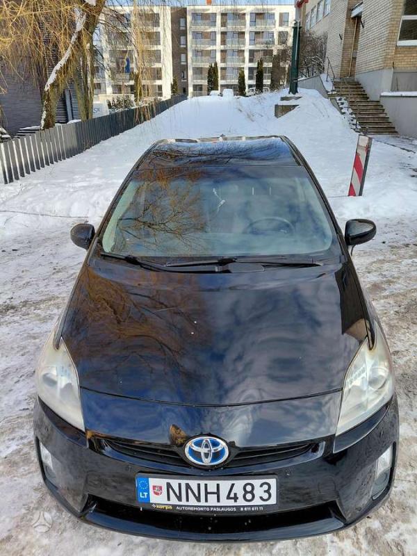 Melns Toyota Prius 2010 Viļņa, ar dzinēja tilpumu 1.80 L un nobraukumu 214 tūkst. km par 3900 €, foto 9 vietnē AUTOMOTO.COM.LV