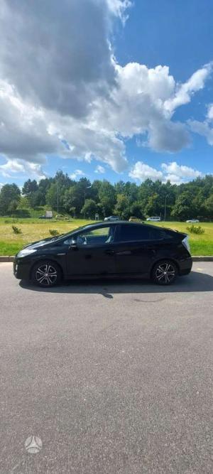 Melns Toyota Prius 2010 Viļņa, ar dzinēja tilpumu 1.80 L un nobraukumu 363 tūkst. km par 6200 €, foto 4 vietnē AUTOMOTO.COM.LV