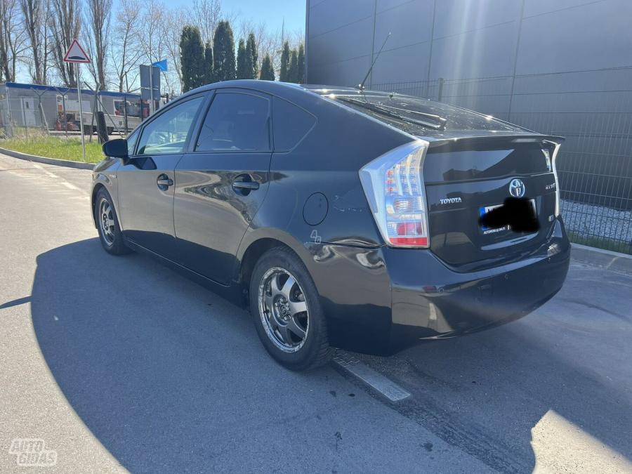 Melns Toyota Prius 2010 Klaipėda, ar dzinēja tilpumu 1.80 L un nobraukumu 460 tūkst. km par 4300 €, foto 7 vietnē AUTOMOTO.COM.LV