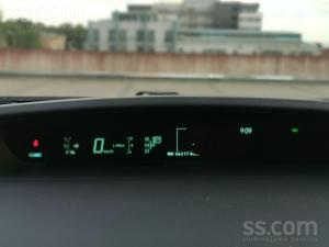 Черный Тойота Приус 2010 в Рига, объемом двигателя 1.80 л и пробегом 363 тыс. км за 4000 €, фото 6 на AUTOMOTO.COM.LV