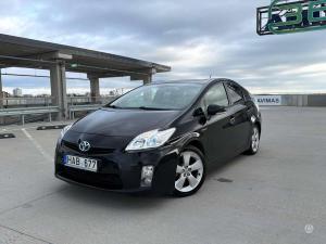 Черный Тойота Приус 2010 в Вильнюс, объемом двигателя 1.80 л и пробегом 306 тыс. км за 4500 €, фото  на AUTOMOTO.COM.LV