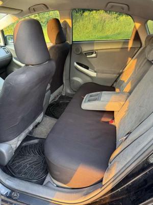Black Toyota Prius 2010 in Vilnius, with an engine capacity of 1.80 L and mileage of 436 thousand km for 5300 €, photo 13 on AUTOMOTO.COM.LV