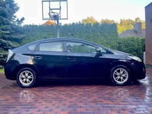 Melns Toyota Prius 2010 Šauļi, ar dzinēja tilpumu 1.80 L un nobraukumu 300 tūkst. km par 2950 €, foto 7 vietnē AUTOMOTO.COM.LV