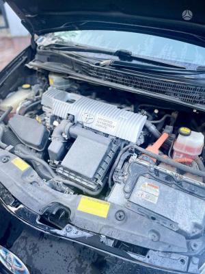 Melns Toyota Prius 2010 Šauļi, ar dzinēja tilpumu 1.80 L un nobraukumu 300 tūkst. km par 2950 €, foto 14 vietnē AUTOMOTO.COM.LV