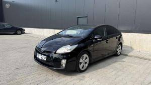 Black Toyota Prius 2010 in Vilnius, with an engine capacity of 1.80 L and mileage of 390 thousand km for 4900 €, photo  on AUTOMOTO.COM.LV