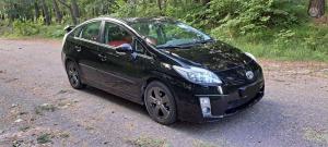 Black Toyota Prius 2010 in Vilnius, with an engine capacity of 1.80 L and mileage of 299 thousand km for 5999 €, photo  on AUTOMOTO.COM.LV