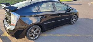 Melns Toyota Prius 2010 Viļņa, ar dzinēja tilpumu 1.80 L un nobraukumu 299 tūkst. km par 5999 €, foto 5 vietnē AUTOMOTO.COM.LV
