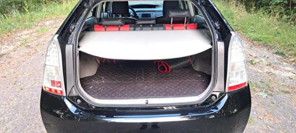 Black Toyota Prius 2010 in Vilnius, with an engine capacity of 1.80 L and mileage of 299 thousand km for 5999 €, photo 9 on AUTOMOTO.COM.LV