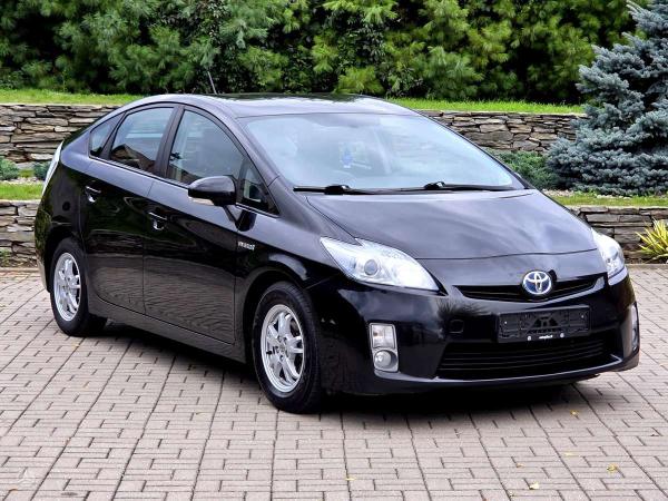 Melns Toyota Prius 2010 Kėdainiai, ar dzinēja tilpumu 1.80 L un nobraukumu 280 tūkst. km par 5600 €, foto 1 vietnē AUTOMOTO.COM.LV