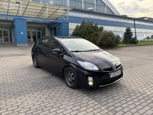 Черный Тойота Приус 2010 в Вильнюс, объемом двигателя 1.80 л и пробегом 272 тыс. км за 3950 €, фото 4 на AUTOMOTO.COM.LV