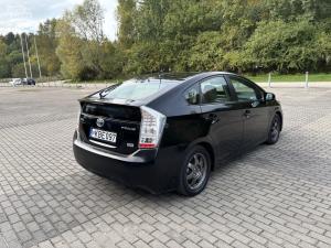 Черный Тойота Приус 2010 в Вильнюс, объемом двигателя 1.80 л и пробегом 272 тыс. км за 3950 €, фото 6 на AUTOMOTO.COM.LV