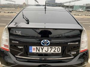 Black Toyota Prius 2011 in Kaunas, with an engine capacity of 1.80 L and mileage of 234 thousand km for 6100 €, photo 5 on AUTOMOTO.COM.LV