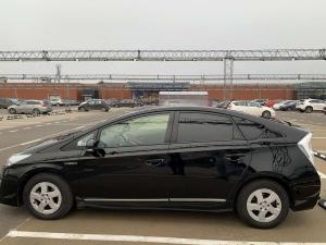 Black Toyota Prius 2011 in Kaunas, with an engine capacity of 1.80 L and mileage of 234 thousand km for 6100 €, photo 20 on AUTOMOTO.COM.LV