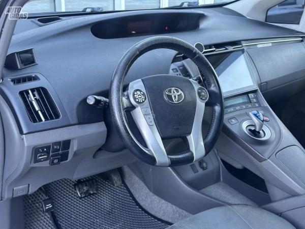 Melns Toyota Prius 2011 Viļņa, ar dzinēja tilpumu 1.80 L un nobraukumu 398 tūkst. km par 5700 €, foto 8 vietnē AUTOMOTO.COM.LV