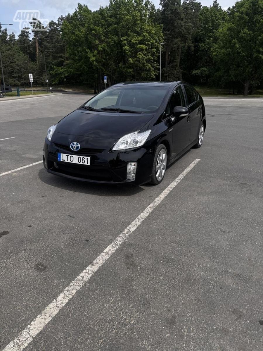 Melns Toyota Prius 2011 Kauņa, ar dzinēja tilpumu 1.80 L un nobraukumu 479 tūkst. km par 5000 €, foto 3 vietnē AUTOMOTO.COM.LV