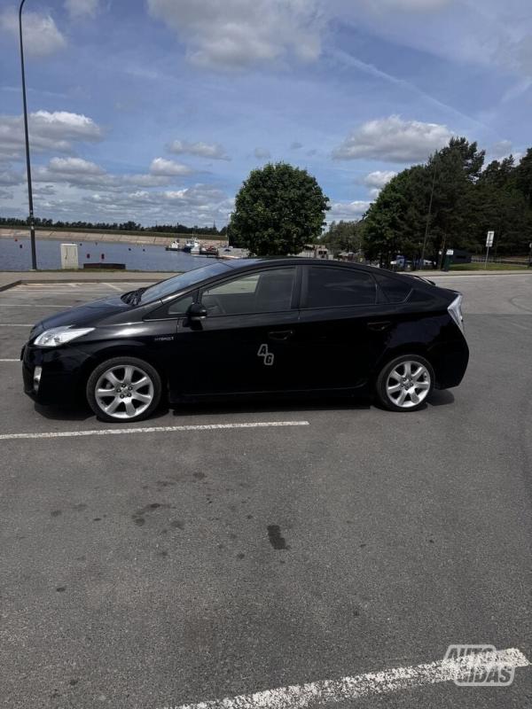 Melns Toyota Prius 2011 Kauņa, ar dzinēja tilpumu 1.80 L un nobraukumu 479 tūkst. km par 5000 €, foto 3 vietnē AUTOMOTO.COM.LV