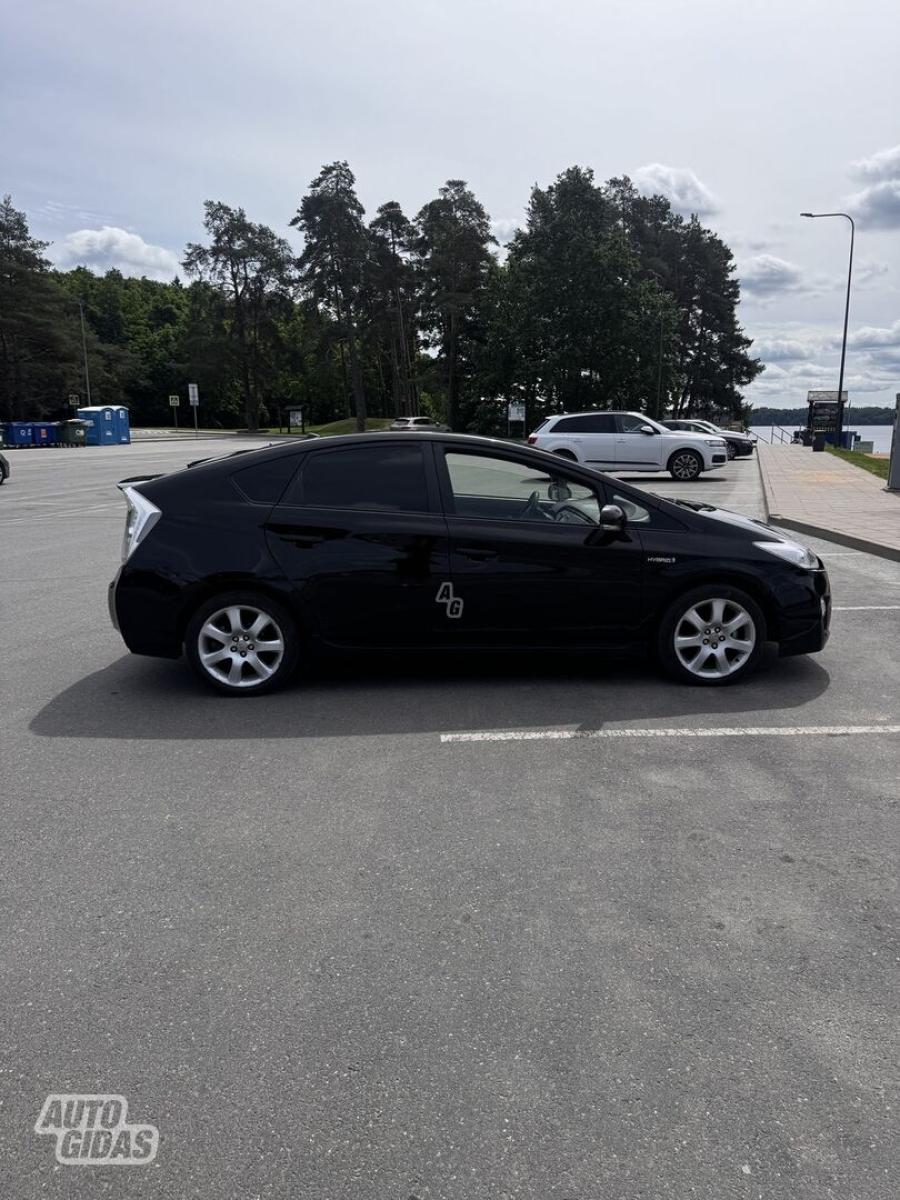 Melns Toyota Prius 2011 Kauņa, ar dzinēja tilpumu 1.80 L un nobraukumu 479 tūkst. km par 5000 €, foto 9 vietnē AUTOMOTO.COM.LV