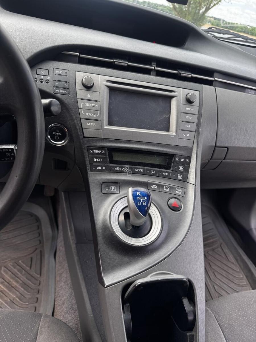 Melns Toyota Prius 2011 Kauņa, ar dzinēja tilpumu 1.80 L un nobraukumu 479 tūkst. km par 5000 €, foto 17 vietnē AUTOMOTO.COM.LV