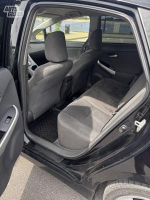 Melns Toyota Prius 2011 Kauņa, ar dzinēja tilpumu 1.80 L un nobraukumu 479 tūkst. km par 5000 €, foto 19 vietnē AUTOMOTO.COM.LV