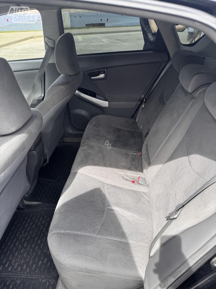 Melns Toyota Prius 2011 Kauņa, ar dzinēja tilpumu 1.80 L un nobraukumu 479 tūkst. km par 5000 €, foto 22 vietnē AUTOMOTO.COM.LV