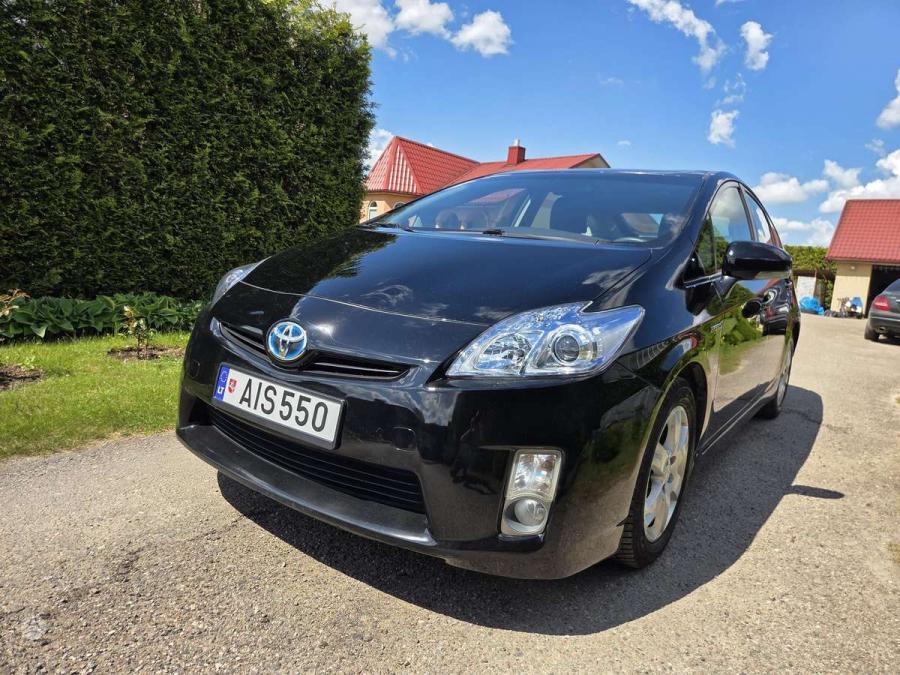 Melns Toyota Prius 2011 Viļņa, ar dzinēja tilpumu 1.80 L un nobraukumu 281 tūkst. km par 5100 €, foto 7 vietnē AUTOMOTO.COM.LV