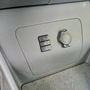 Черный Тойота Приус 2011 в Каунас, объемом двигателя 1.80 л и пробегом 330 тыс. км за 4600 €, фото 11 на AUTOMOTO.COM.LV