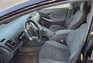 Melns Toyota Prius 2011 Viļņa, ar dzinēja tilpumu 1.80 L un nobraukumu 450 tūkst. km par 3999 €, foto 7 vietnē AUTOMOTO.COM.LV