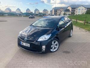Melns Toyota Prius 2011 Rīga, ar dzinēja tilpumu 1.80 L un nobraukumu 227 tūkst. km par 5950 €, foto  vietnē AUTOMOTO.COM.LV