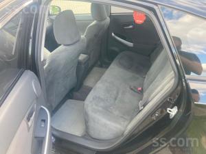 Melns Toyota Prius 2011 Rīga, ar dzinēja tilpumu 1.80 L un nobraukumu 227 tūkst. km par 5950 €, foto 9 vietnē AUTOMOTO.COM.LV